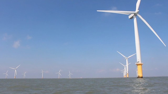 Vattenfall opens Scandinavia's largest offshore wind farm - Power ...