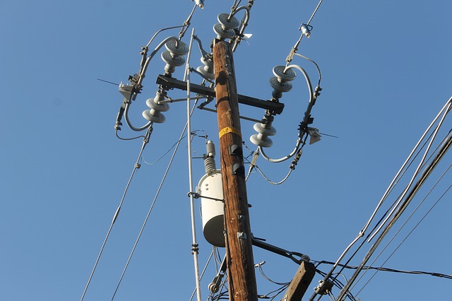 Blown transformer leads to power outage on Rhode Island - Power ...
